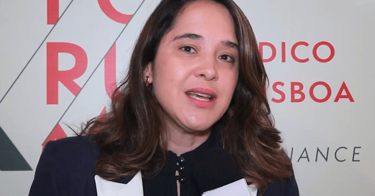 Regulação da IA: Laura Schertel explica trabalho de comissão no Senado ...