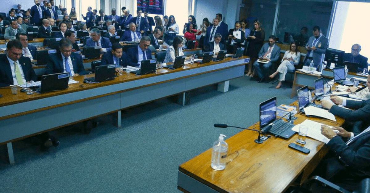 CCJ do Senado aprova PEC que permite comércio de plasma humano - Migalhas CCJ do Senado aprova PEC que permite comércio de plasma humano - Migalhas