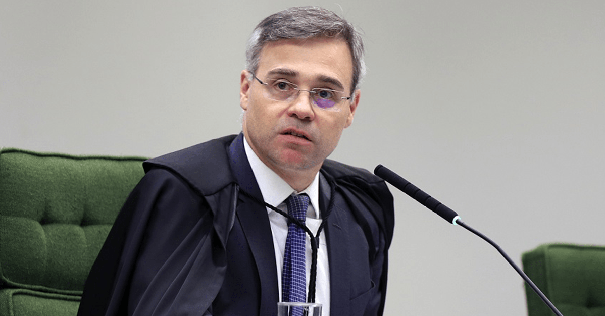 STF: Mendonça adia julgamento de desfiliação por criação de partidos ...