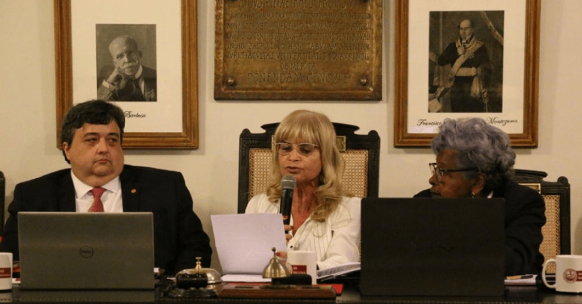 Advogada Rita Cortez assume presidência do IAB - Migalhas