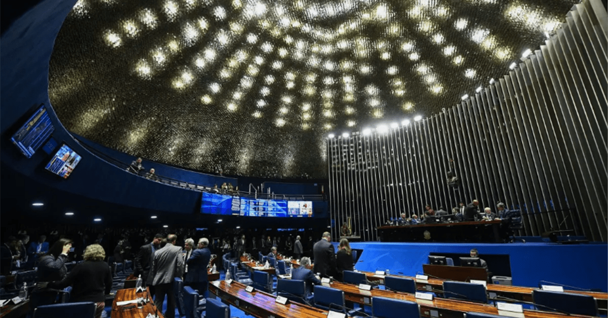 Senado aprova projeto com regras mais rígidas a devedor contumaz - Migalhas